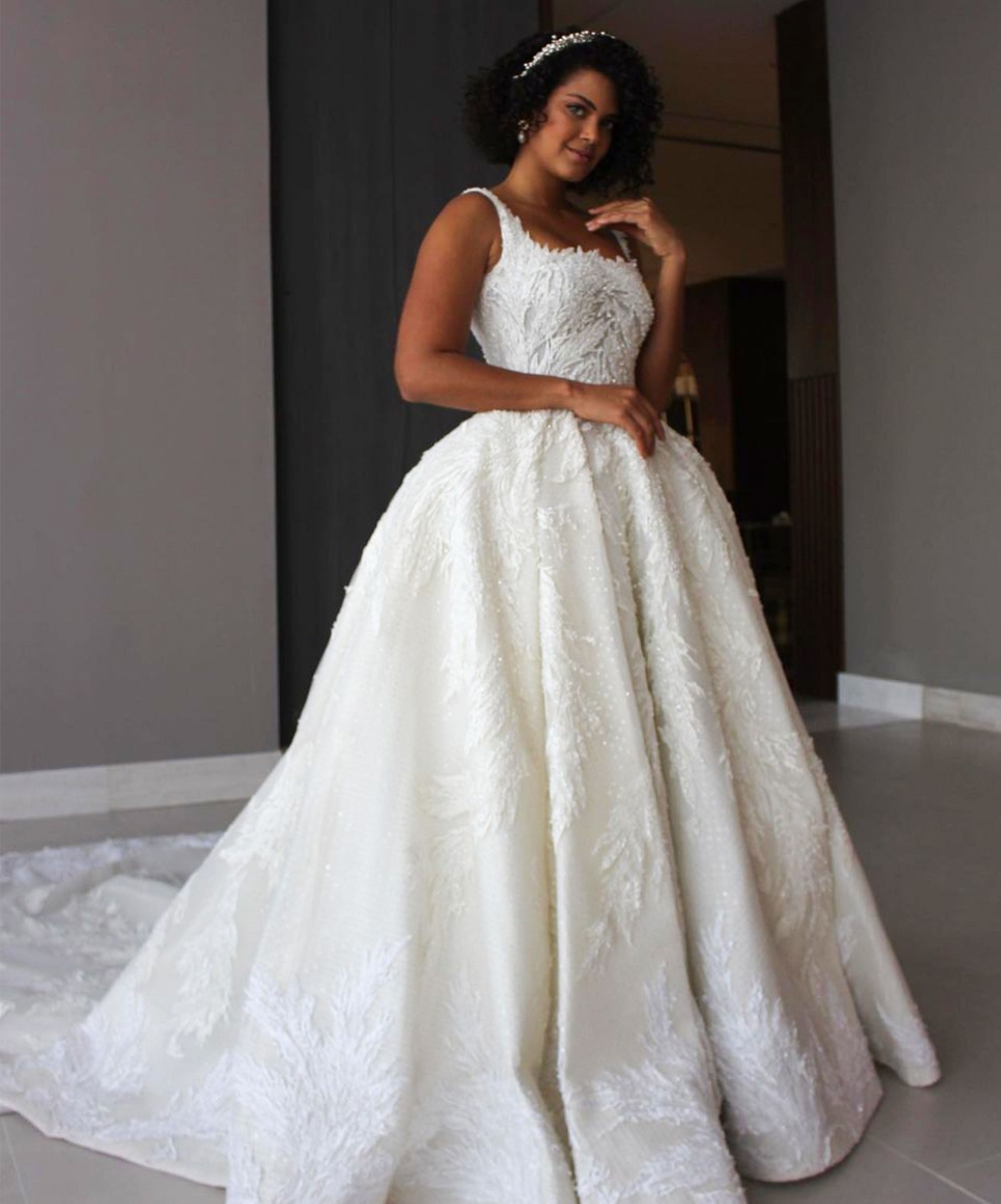 Rent bridal by Top Designers in Dubai - Designer-24