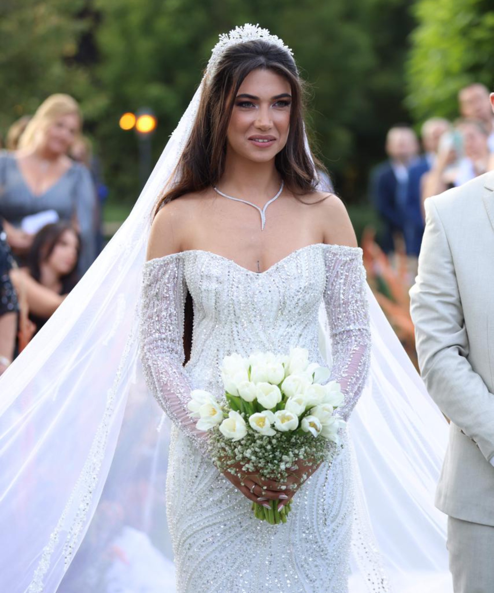 Rent bridal by Top Designers in Lebanon - Designer-24