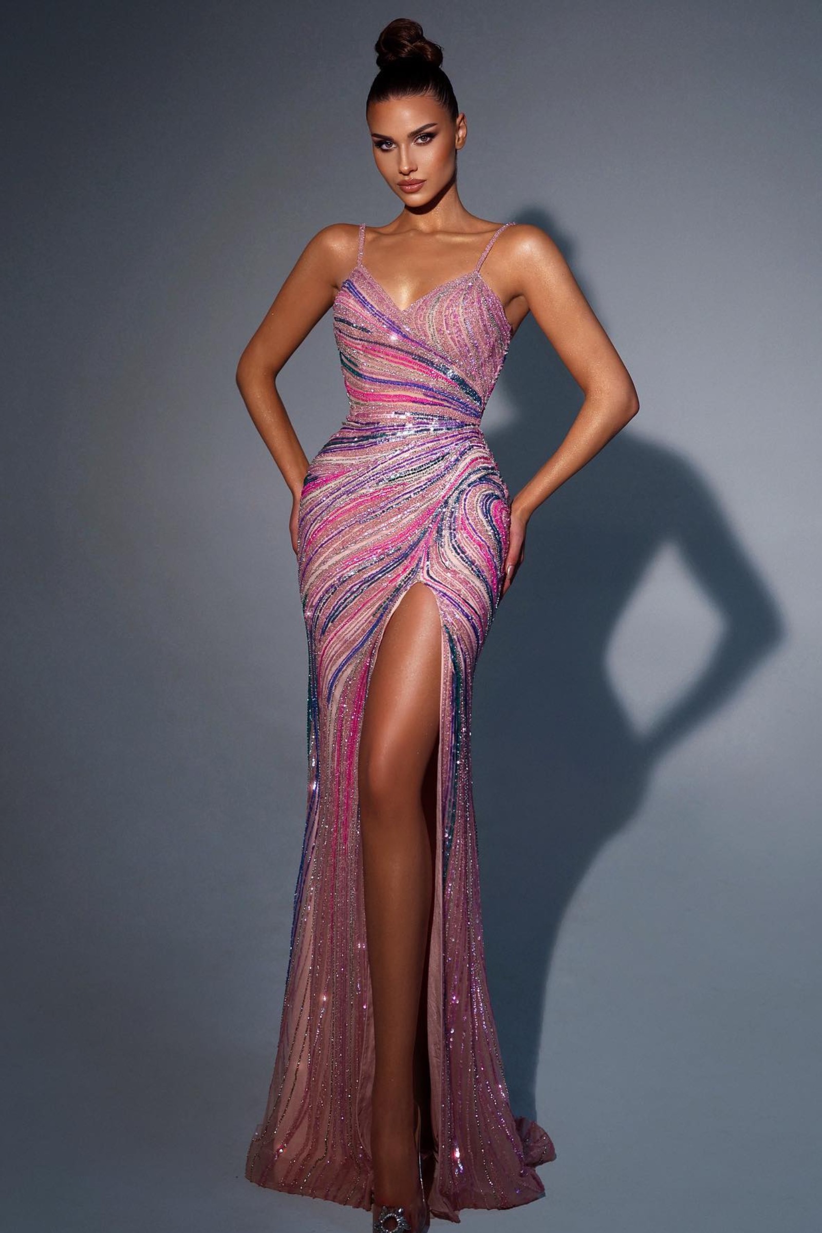 Rent catwalk couture Dresses, Bags & Accessories - Designer-24