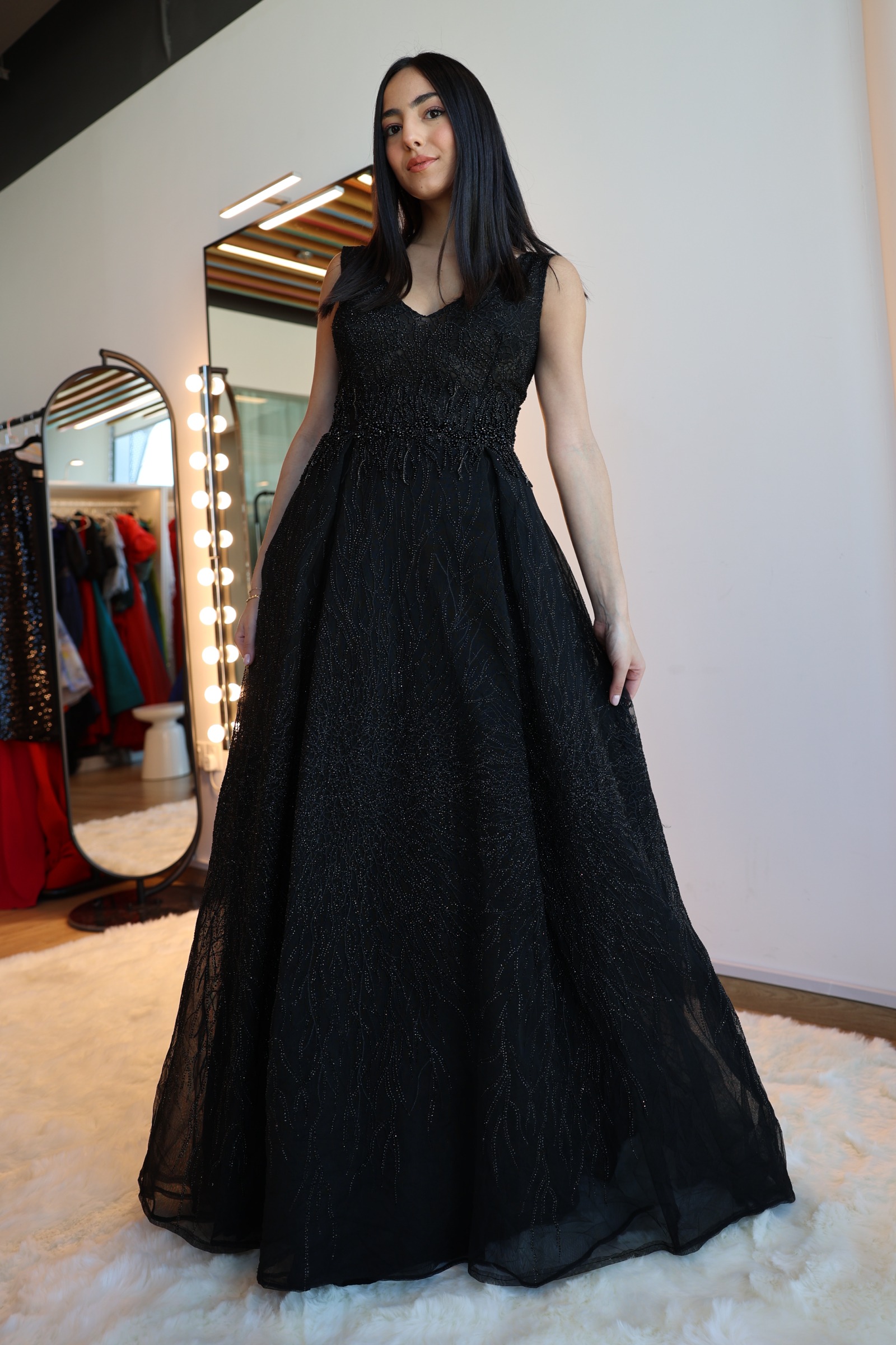 Rent prom Dresses, Bags & Accessories - Designer-24