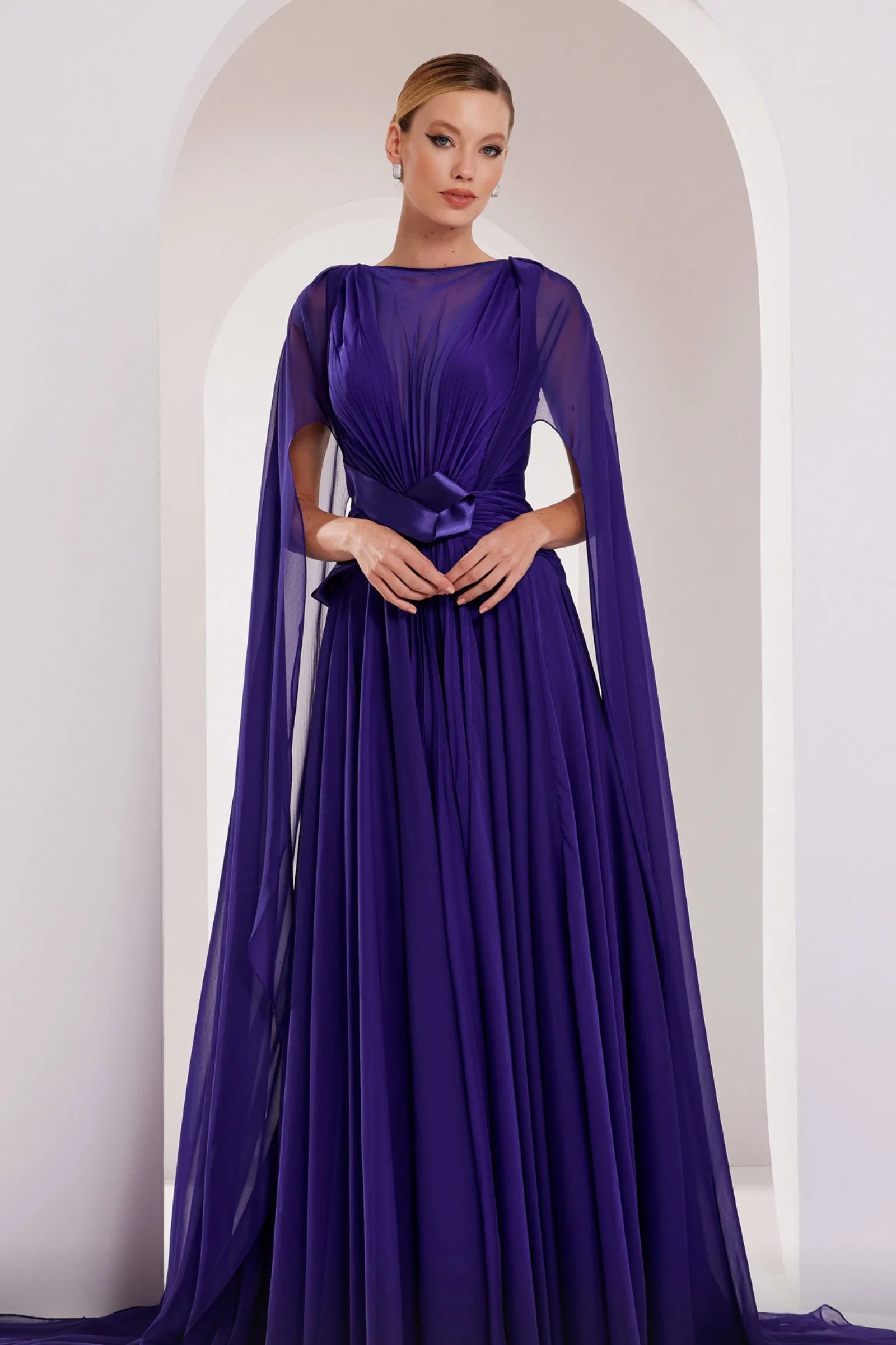 Rent wedding guest Dresses, Bags & Accessories - Designer-24