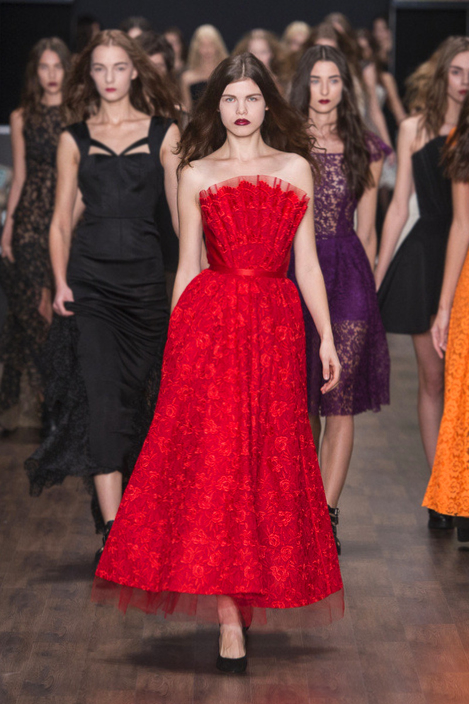 Rent ESTER ABNER Flowy Lace Strapless Dress in Dubai - Designer 24