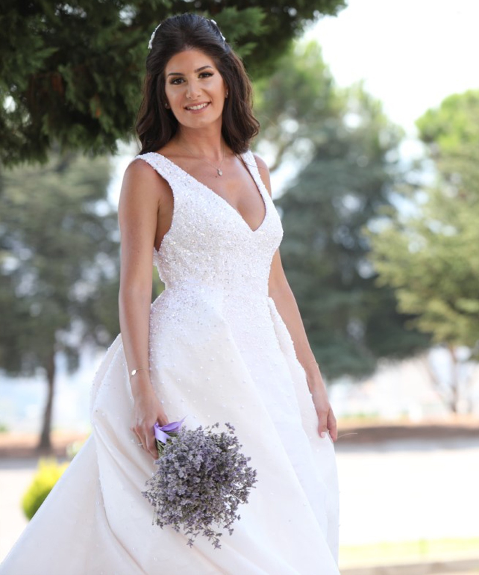 Rent JAD KHALIL Sleeveless V-neck Bridal Gown in Lebanon - Designer 24