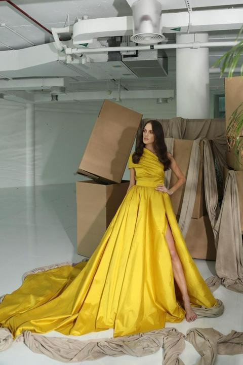 Rent marmar halim Dresses, Bags & Accessories - Designer-24