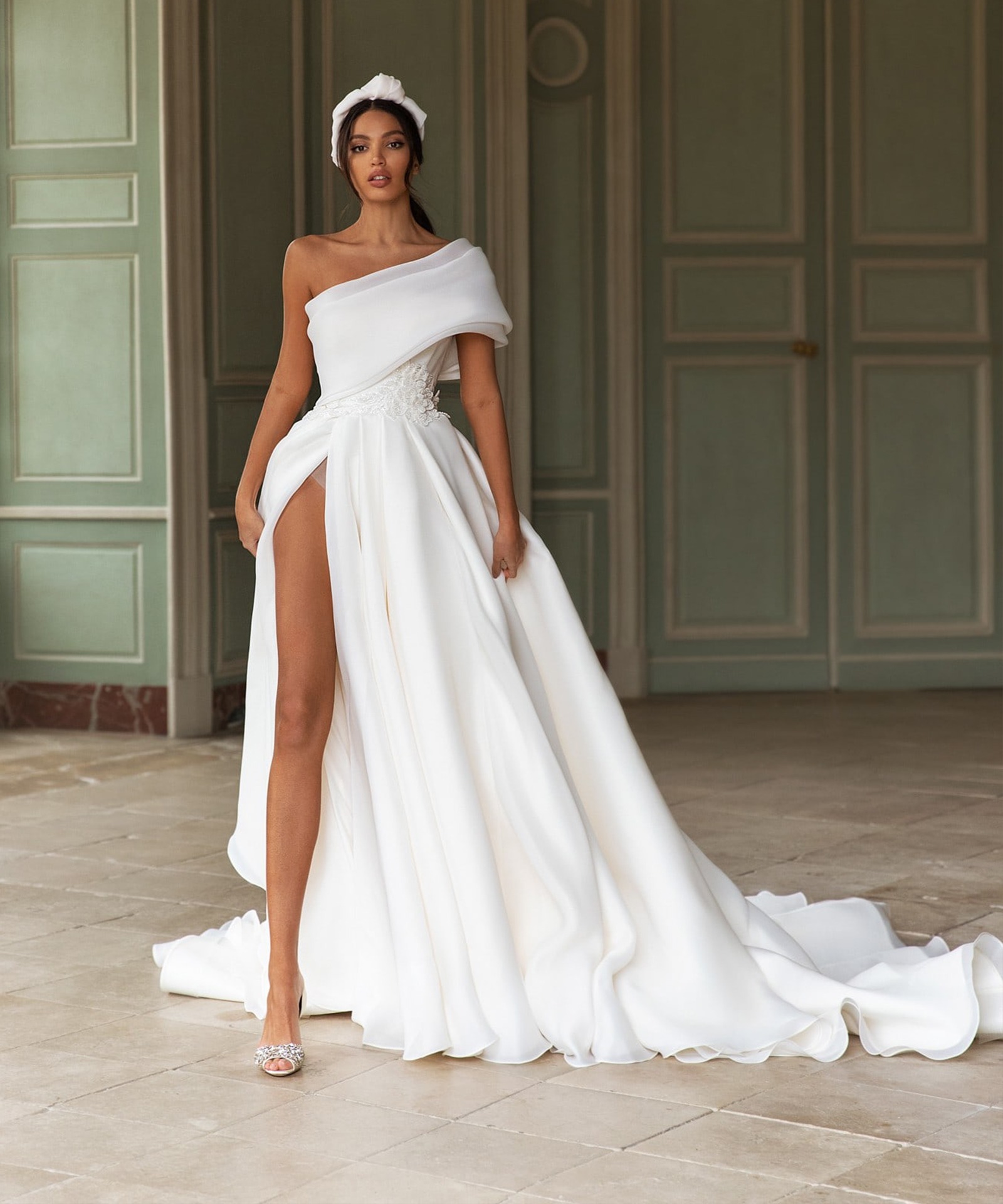 Rent bridal by Top Designers in Lebanon - Designer-24