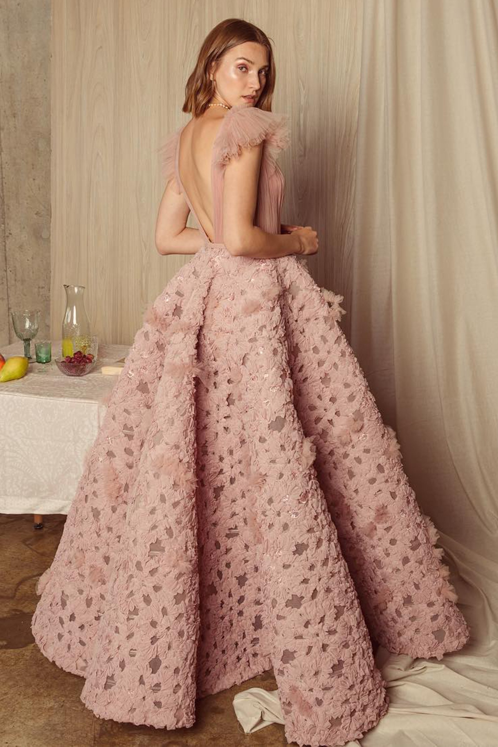 Designer-24 - Rent Designer Dresses