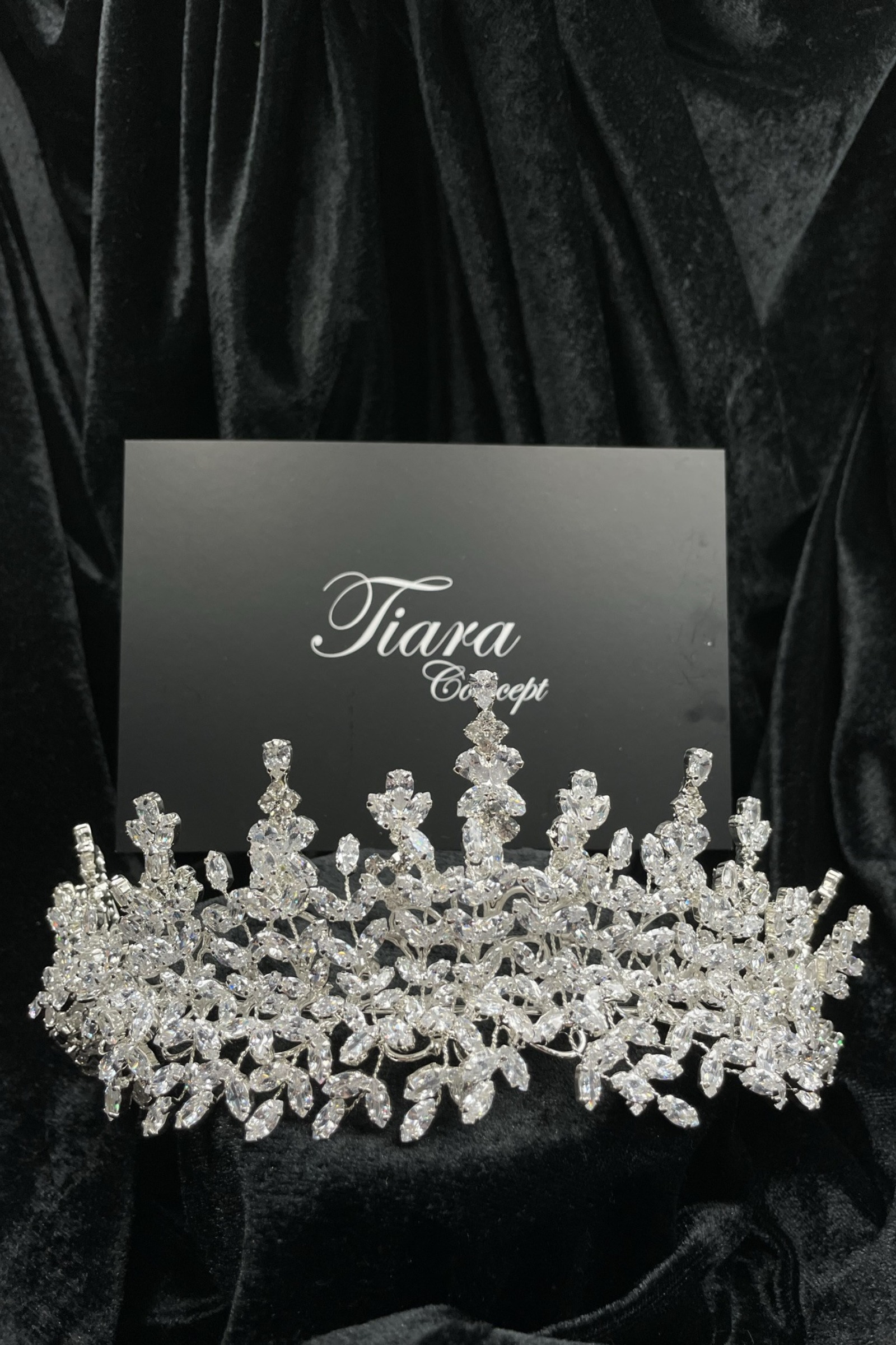 Rent tiara-concept Dresses, Bags & Accessories - Designer-24