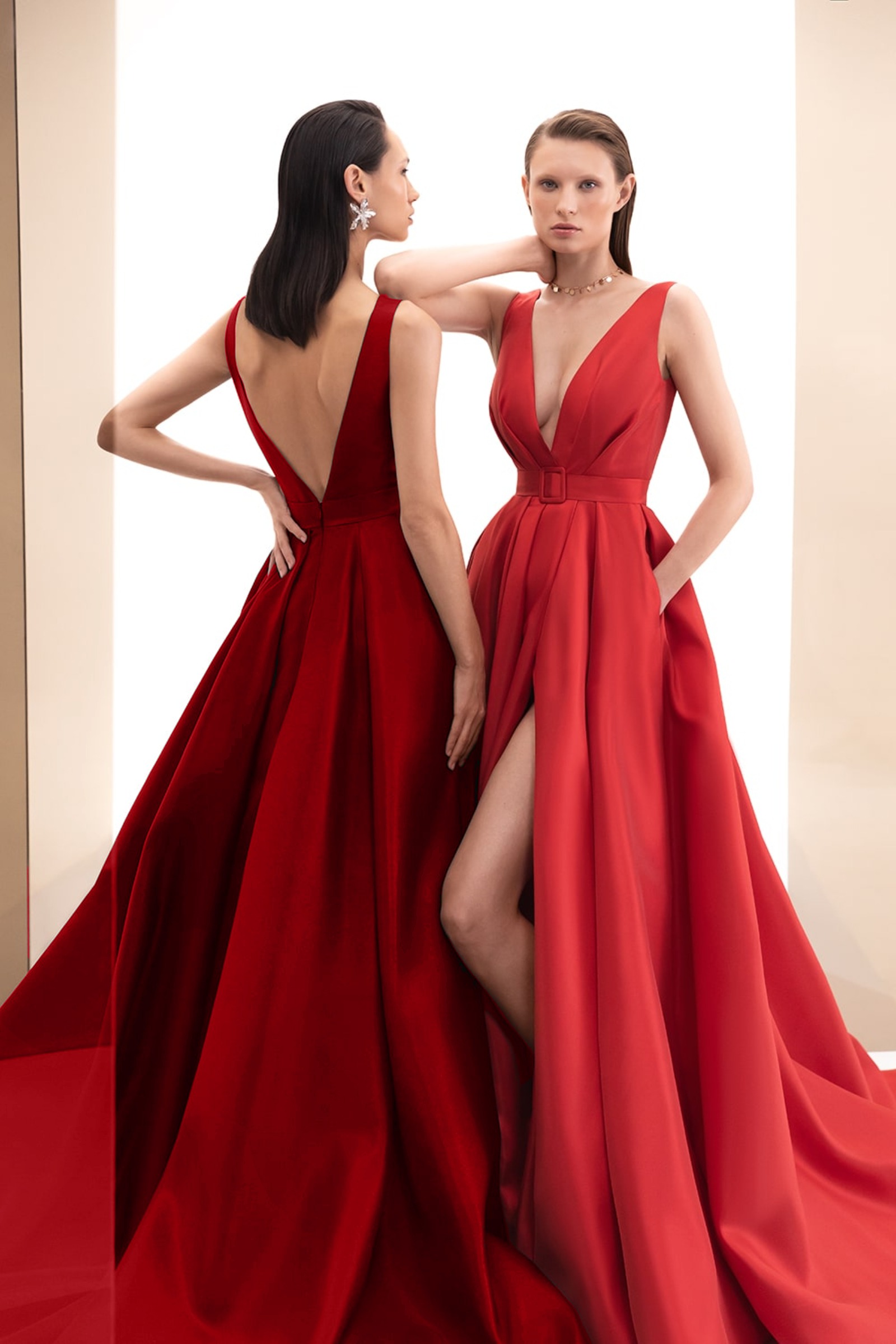 Rent prom Dresses, Bags & Accessories - Designer-24